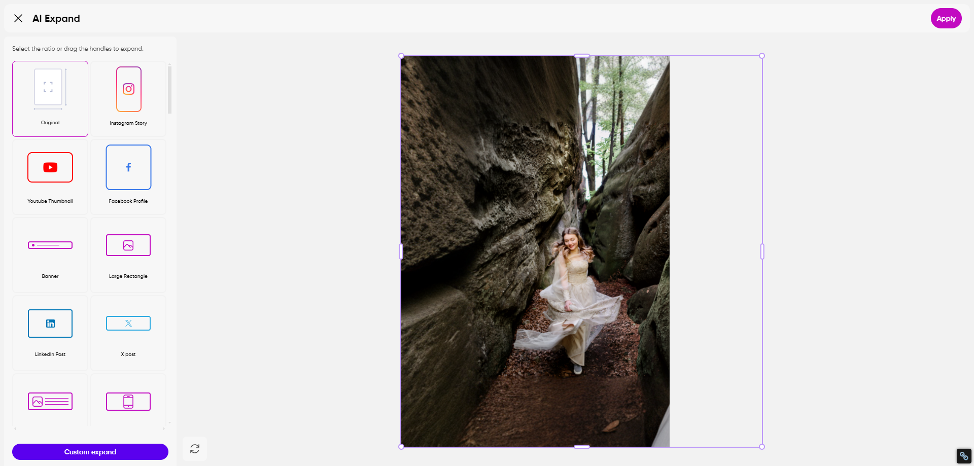 Best AI Image Extenders in 2024 [Reviewed & Tested]