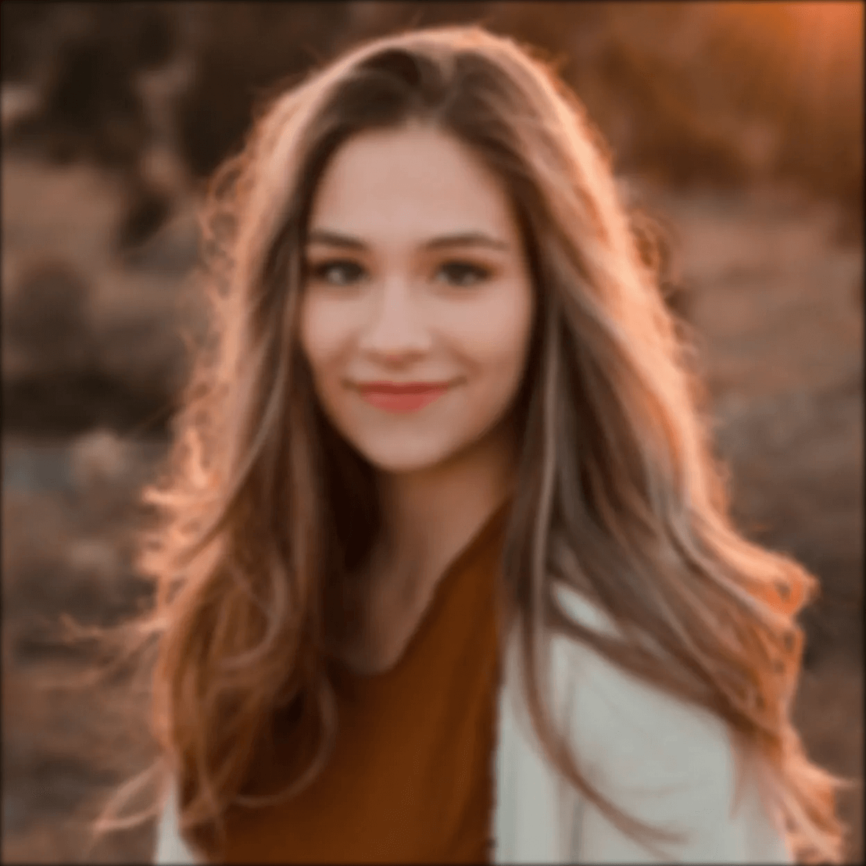 How to Fix Grainy Photos Using Photoshop, Lightroom & AI (2025 Guide)