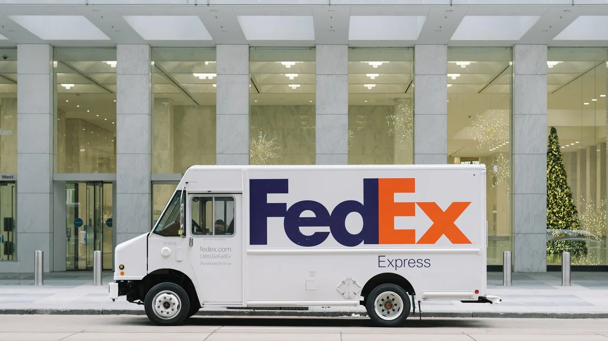 Does FedEx Do Passport Photos In 2024