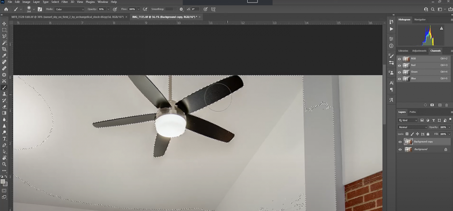 How to Remove Shadow from Photo [Online & Offline Ways]